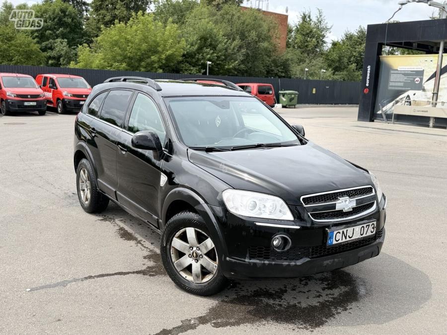 Melns Chevrolet Captiva 2007 Kauņa, ar dzinēja tilpumu 2.00 L un nobraukumu 350 tūkst. km par 1750 €, foto 3 vietnē AUTOMOTO.COM.LV