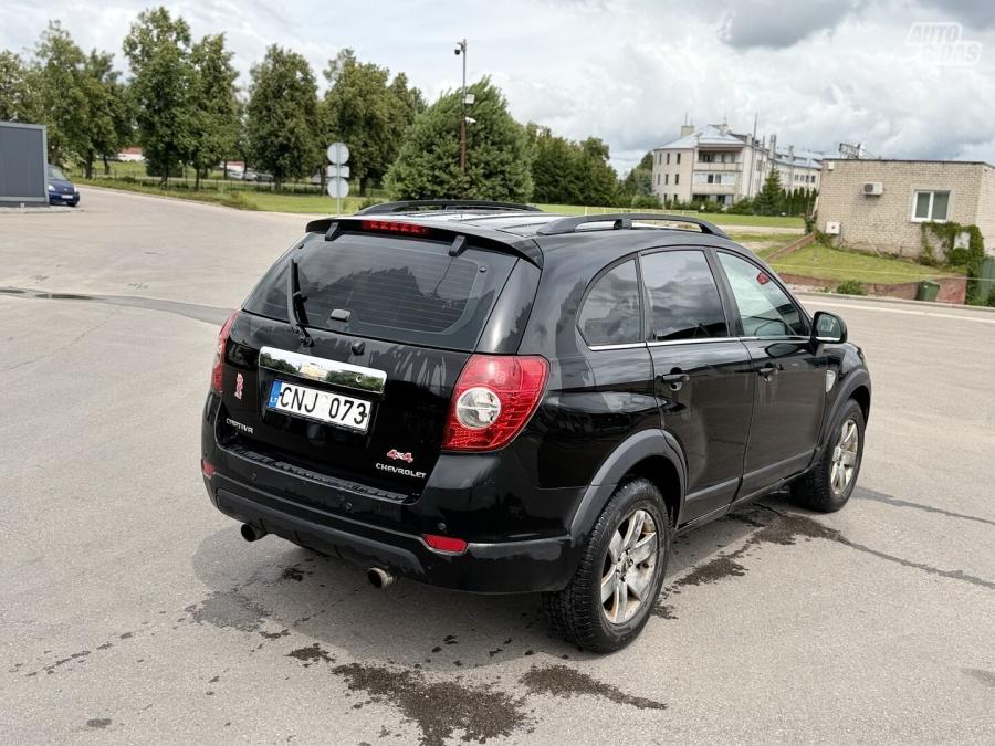 Melns Chevrolet Captiva 2007 Kauņa, ar dzinēja tilpumu 2.00 L un nobraukumu 350 tūkst. km par 1750 €, foto 11 vietnē AUTOMOTO.COM.LV