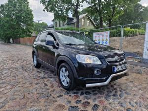 Melns Chevrolet Captiva 2007 Rīga, ar dzinēja tilpumu 2.00 L un nobraukumu 303 tūkst. km par 2100 €, foto 4 vietnē AUTOMOTO.COM.LV