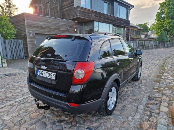 Melns Chevrolet Captiva 2007 Rīga, ar dzinēja tilpumu 2.00 L un nobraukumu 303 tūkst. km par 2100 €, foto 5 vietnē AUTOMOTO.COM.LV