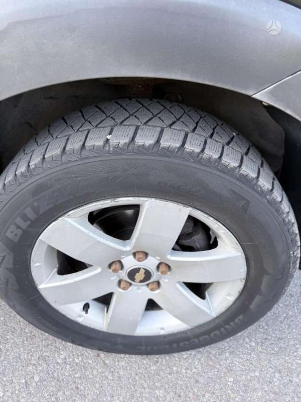 Melns Chevrolet Captiva 2007 Kauņa, ar dzinēja tilpumu 2.00 L un nobraukumu 224 tūkst. km par 3200 €, foto 4 vietnē AUTOMOTO.COM.LV