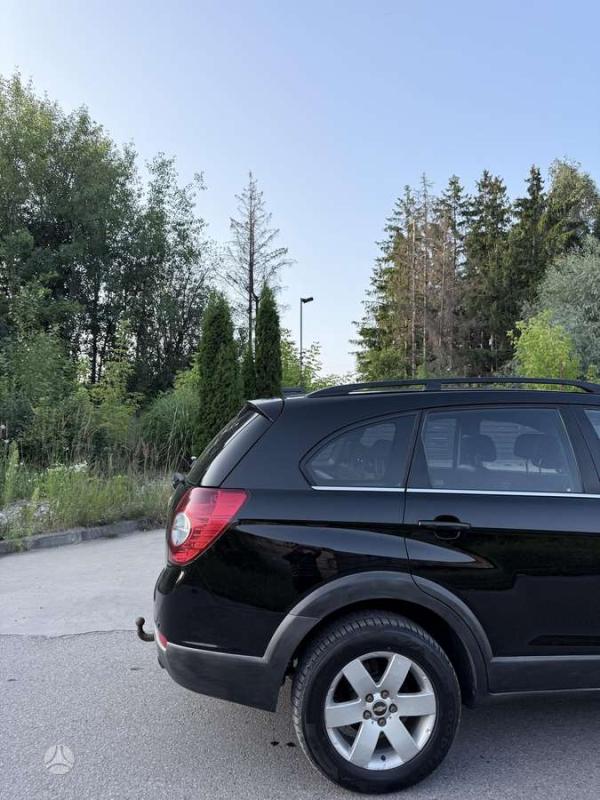 Melns Chevrolet Captiva 2007 Kauņa, ar dzinēja tilpumu 2.00 L un nobraukumu 224 tūkst. km par 3200 €, foto 6 vietnē AUTOMOTO.COM.LV