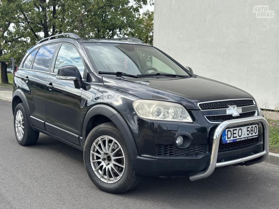 Melns Chevrolet Captiva 2007 Kauņa, ar dzinēja tilpumu 2.00 L un nobraukumu 400 tūkst. km par 1750 €, foto 1 vietnē AUTOMOTO.COM.LV