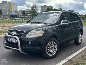 Melns Chevrolet Captiva 2007 Kauņa, ar dzinēja tilpumu 2.00 L un nobraukumu 400 tūkst. km par 1750 €, foto 3 vietnē AUTOMOTO.COM.LV