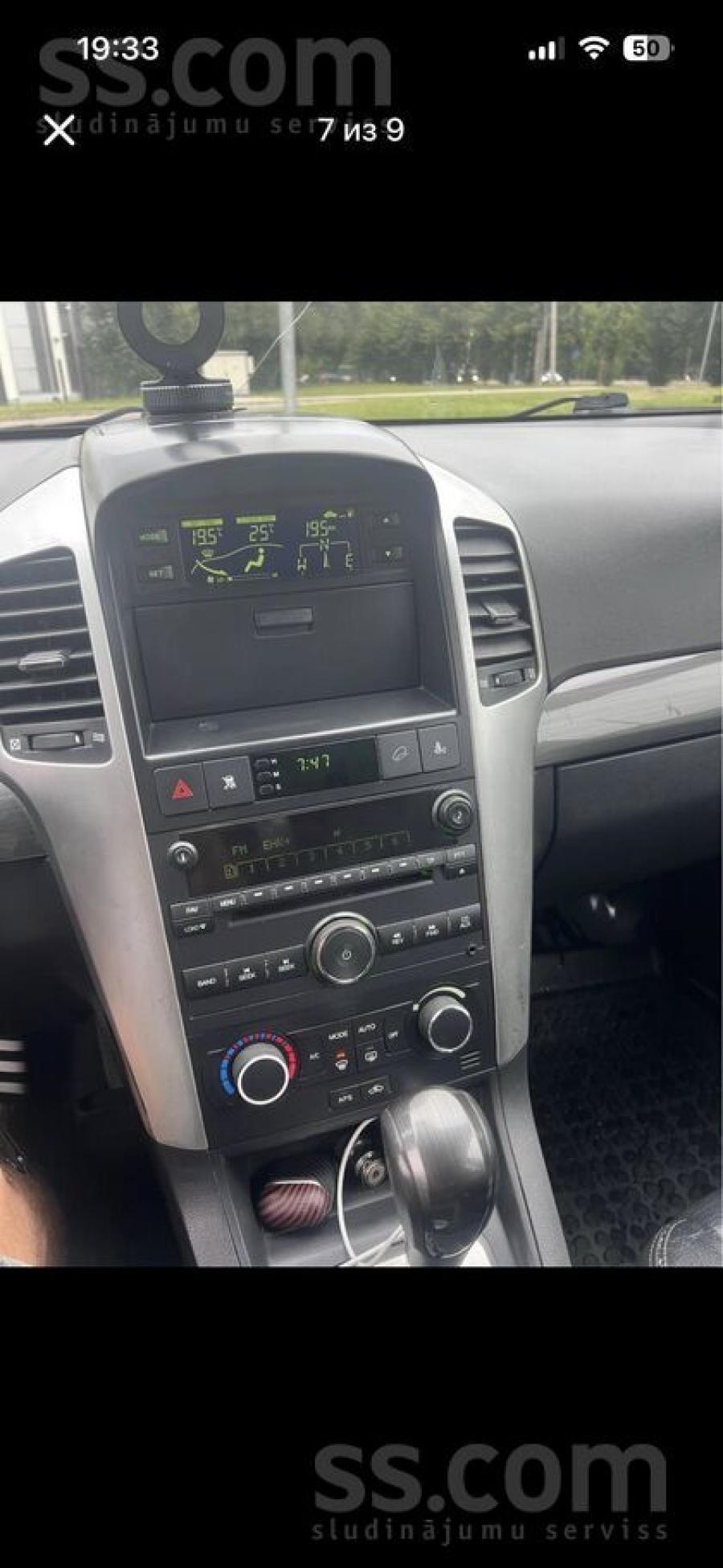 Black Chevrolet Captiva 2007 in Riga, with an engine capacity of 2.00 L and mileage of 386 thousand km for 2200 €, photo 8 on AUTOMOTO.COM.LV