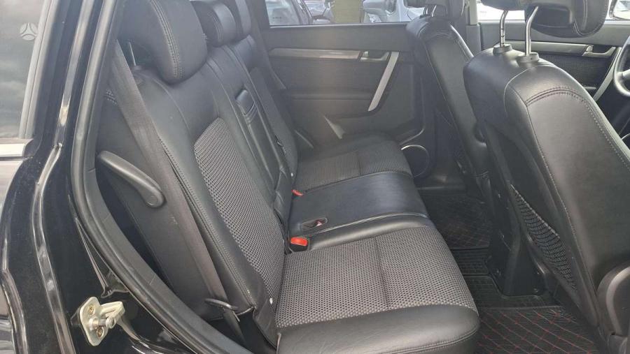 Black Chevrolet Captiva 2007 in Kaunas, with an engine capacity of 2.00 L and mileage of 260 thousand km for 3700 €, photo 18 on AUTOMOTO.COM.LV