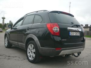 Melns Chevrolet Captiva 2007 Cēsis, ar dzinēja tilpumu 2.00 L un nobraukumu 263 tūkst. km par 2350 €, foto 5 vietnē AUTOMOTO.COM.LV