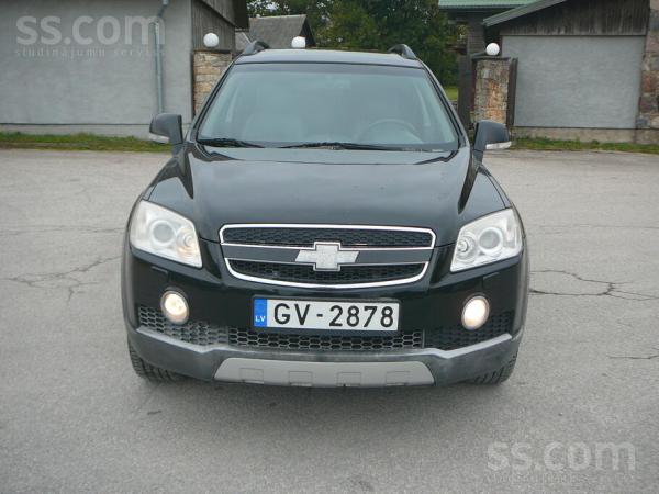 Chevrolet Captiva 2007 Cēsis vietnē Melns Chevrolet Captiva 2007 Cēsis, ar dzinēja tilpumu 2.00 L un nobraukumu 263 tūkst. km par 2450 €, foto 6 vietnē AUTOMOTO.COM.LV