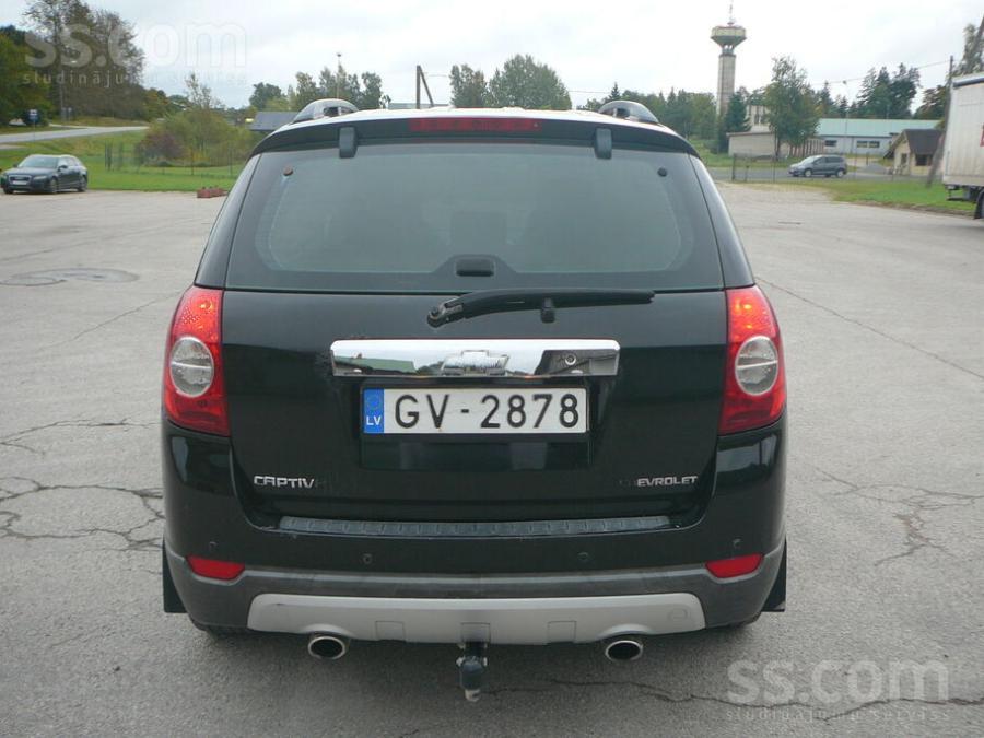 Melns Chevrolet Captiva 2007 Cēsis, ar dzinēja tilpumu 2.00 L un nobraukumu 263 tūkst. km par 2350 €, foto 7 vietnē AUTOMOTO.COM.LV