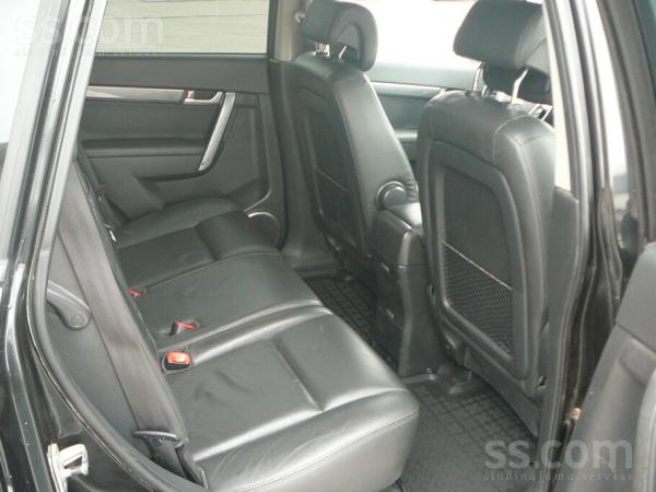 Chevrolet Captiva 2007 Cēsis vietnē Melns Chevrolet Captiva 2007 Cēsis, ar dzinēja tilpumu 2.00 L un nobraukumu 263 tūkst. km par 2450 €, foto 11 vietnē AUTOMOTO.COM.LV