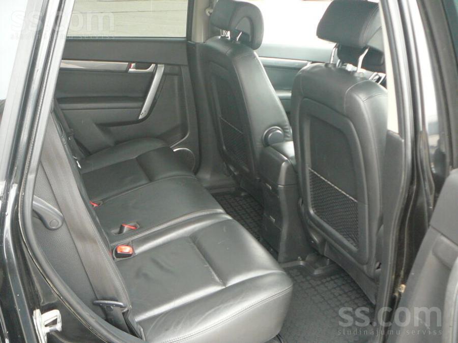 Melns Chevrolet Captiva 2007 Cēsis, ar dzinēja tilpumu 2.00 L un nobraukumu 263 tūkst. km par 2350 €, foto 11 vietnē AUTOMOTO.COM.LV