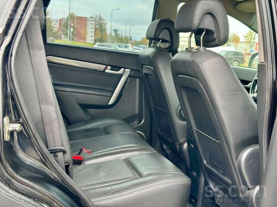Melns Chevrolet Captiva 2007 Jelgava, ar dzinēja tilpumu 2.00 L un nobraukumu 235 tūkst. km par 2550 €, foto 9 vietnē AUTOMOTO.COM.LV
