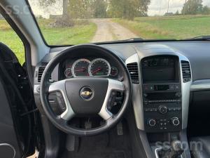 Melns Chevrolet Captiva 2007 Tukums, ar dzinēja tilpumu 2.00 L un nobraukumu 227 tūkst. km par 3650 €, foto 7 vietnē AUTOMOTO.COM.LV