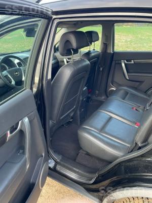 Melns Chevrolet Captiva 2007 Tukums, ar dzinēja tilpumu 2.00 L un nobraukumu 227 tūkst. km par 3650 €, foto 9 vietnē AUTOMOTO.COM.LV