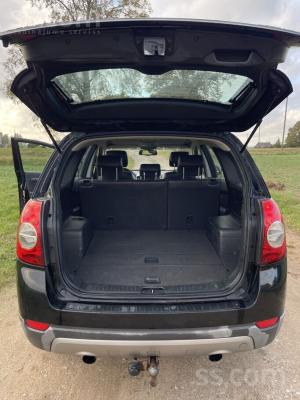 Melns Chevrolet Captiva 2007 Tukums, ar dzinēja tilpumu 2.00 L un nobraukumu 227 tūkst. km par 3650 €, foto 12 vietnē AUTOMOTO.COM.LV