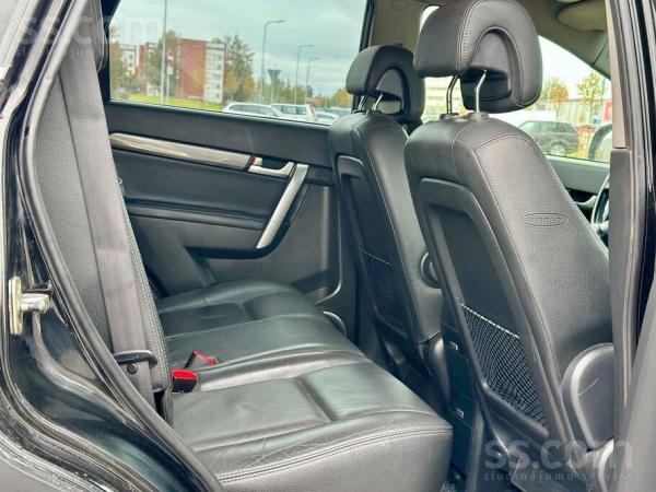 Шевроле Каптива 2007 в Елгава на AUTOMOTO.COM.LV Черный Шевроле Каптива 2007 в Елгава, объемом двигателя 2.00 л и пробегом 235 тыс. км за 2450 €, фото 9 на AUTOMOTO.COM.LV