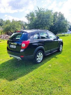 Black Chevrolet Captiva 2008 in Bauska, with an engine capacity of 2.00 L and mileage of 235 thousand km for 3850 €, photo 9 on AUTOMOTO.COM.LV