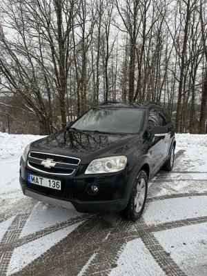 Melns Chevrolet Captiva 2008 Anykščiai, ar dzinēja tilpumu 1.99 L un nobraukumu 281 tūkst. km par 3600 €, foto  vietnē AUTOMOTO.COM.LV