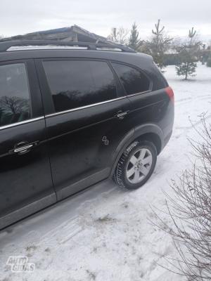 Black Chevrolet Captiva 2008 in Marijampole, with an engine capacity of 2.40 L and mileage of 290 thousand km for 3000 €, photo 3 on AUTOMOTO.COM.LV