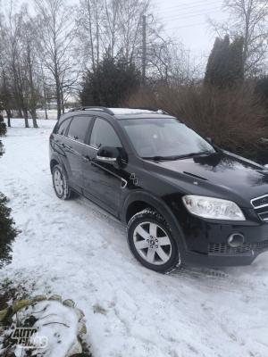 Black Chevrolet Captiva 2008 in Marijampole, with an engine capacity of 2.40 L and mileage of 290 thousand km for 3000 €, photo 4 on AUTOMOTO.COM.LV