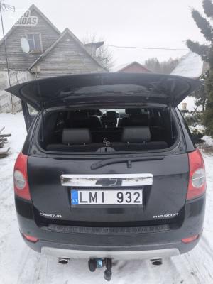 Black Chevrolet Captiva 2008 in Marijampole, with an engine capacity of 2.40 L and mileage of 290 thousand km for 3000 €, photo 8 on AUTOMOTO.COM.LV