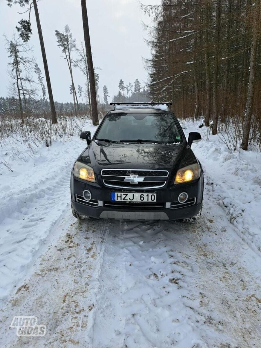 Melns Chevrolet Captiva 2008 Klaipėda, ar dzinēja tilpumu 3.20 L un nobraukumu 246 tūkst. km par 3800 €, foto 1 vietnē AUTOMOTO.COM.LV