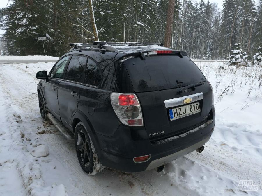 Melns Chevrolet Captiva 2008 Klaipėda, ar dzinēja tilpumu 3.20 L un nobraukumu 246 tūkst. km par 3800 €, foto 4 vietnē AUTOMOTO.COM.LV