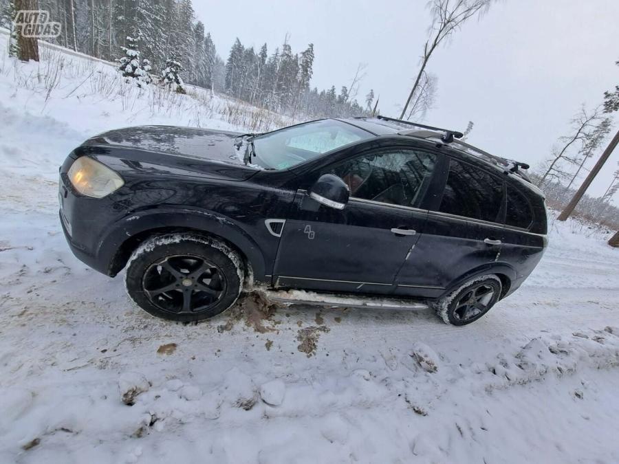Melns Chevrolet Captiva 2008 Klaipėda, ar dzinēja tilpumu 3.20 L un nobraukumu 246 tūkst. km par 3800 €, foto 17 vietnē AUTOMOTO.COM.LV