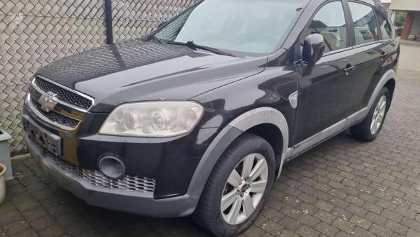 Melns Chevrolet Captiva 2008 Marijampole, ar dzinēja tilpumu 2.41 L un nobraukumu 200 tūkst. km par 1799 €, foto 1 vietnē AUTOMOTO.COM.LV
