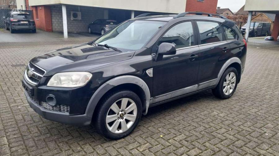 Melns Chevrolet Captiva 2008 Marijampole, ar dzinēja tilpumu 2.41 L un nobraukumu 222 tūkst. km par 2650 €, foto 2 vietnē AUTOMOTO.COM.LV
