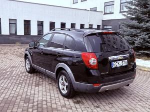 Black Chevrolet Captiva 2008 in Vilnius, with an engine capacity of 2.00 L and mileage of 256 thousand km for 2500 €, photo 6 on AUTOMOTO.COM.LV