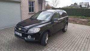 Melns Chevrolet Captiva 2008 Kauņa, ar dzinēja tilpumu 2.00 L un nobraukumu 206 tūkst. km par 4200 €, foto  vietnē AUTOMOTO.COM.LV