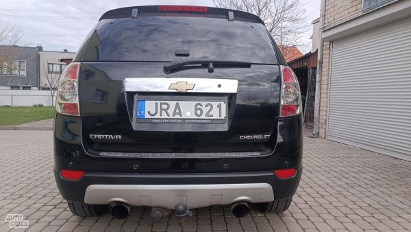 Melns Chevrolet Captiva 2008 Kauņa, ar dzinēja tilpumu 2.00 L un nobraukumu 206 tūkst. km par 4200 €, foto 4 vietnē AUTOMOTO.COM.LV