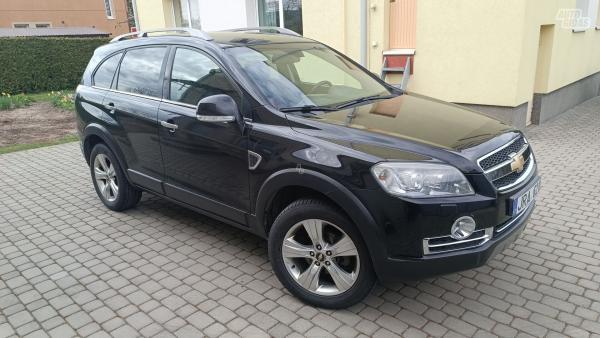 Melns Chevrolet Captiva 2008 Kauņa, ar dzinēja tilpumu 2.00 L un nobraukumu 206 tūkst. km par 4200 €, foto 6 vietnē AUTOMOTO.COM.LV