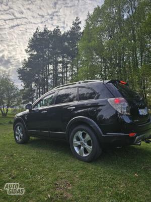 Black Chevrolet Captiva 2008 in Panevezys, with an engine capacity of 2.00 L and mileage of 199 thousand km for 3700 €, photo  on AUTOMOTO.COM.LV