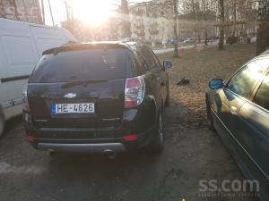 Black Chevrolet Captiva 2008 in Ogre, with an engine capacity of 2.00 L and mileage of 198 thousand km for 1550 €, photo 4 on AUTOMOTO.COM.LV