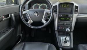 Melns Chevrolet Captiva 2008 Rīga, ar dzinēja tilpumu 2.00 L un nobraukumu 261 tūkst. km par 5490 €, foto 19 vietnē AUTOMOTO.COM.LV