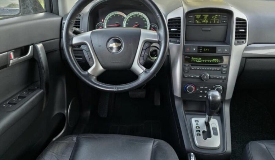 Melns Chevrolet Captiva 2008 Rīga, ar dzinēja tilpumu 2.00 L un nobraukumu 261 tūkst. km par 5490 €, foto 19 vietnē AUTOMOTO.COM.LV