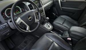 Melns Chevrolet Captiva 2008 Rīga, ar dzinēja tilpumu 2.00 L un nobraukumu 261 tūkst. km par 5490 €, foto 21 vietnē AUTOMOTO.COM.LV