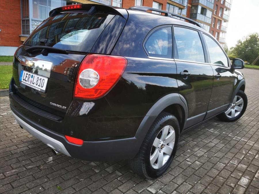 Melns Chevrolet Captiva 2008 Klaipėda, ar dzinēja tilpumu 2.00 L un nobraukumu 194 tūkst. km par 3450 €, foto 7 vietnē AUTOMOTO.COM.LV
