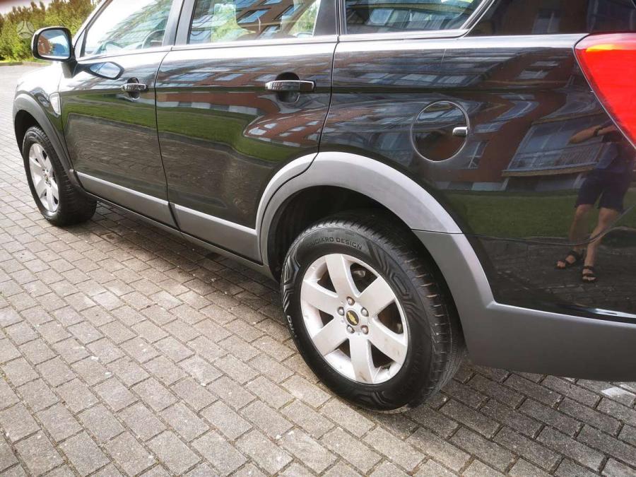 Melns Chevrolet Captiva 2008 Klaipėda, ar dzinēja tilpumu 2.00 L un nobraukumu 194 tūkst. km par 3450 €, foto 10 vietnē AUTOMOTO.COM.LV