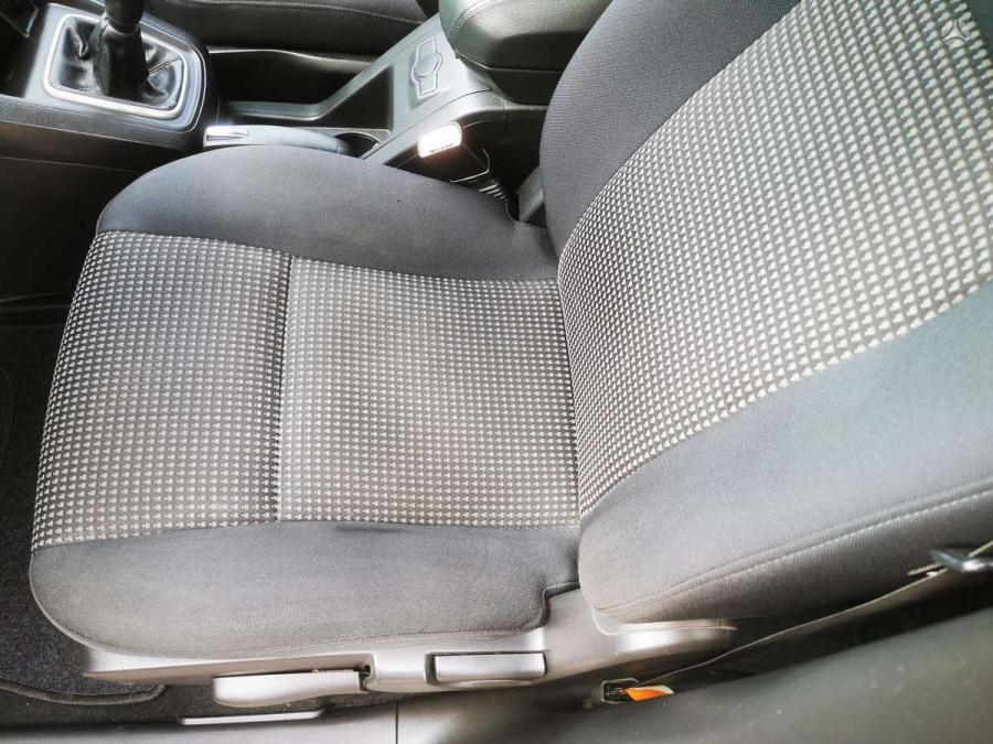 Melns Chevrolet Captiva 2008 Klaipėda, ar dzinēja tilpumu 2.00 L un nobraukumu 194 tūkst. km par 3450 €, foto 23 vietnē AUTOMOTO.COM.LV
