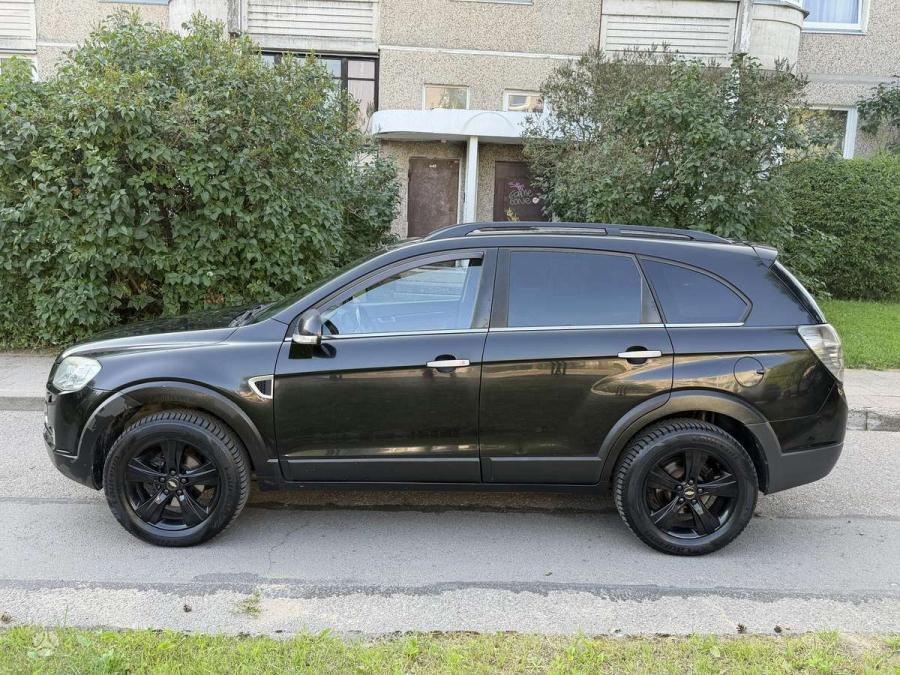 Melns Chevrolet Captiva 2008 Viļņa, ar dzinēja tilpumu 0.00 L un nobraukumu 310 tūkst. km par 2500 €, foto 7 vietnē AUTOMOTO.COM.LV