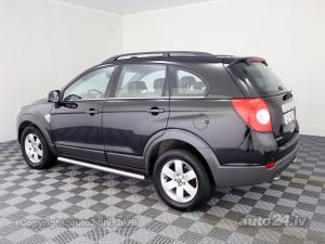 Black Chevrolet Captiva 2008 in Tallinn, with an engine capacity of 2.00 L and mileage of 299 thousand km for 2399 €, photo 5 on AUTOMOTO.COM.LV