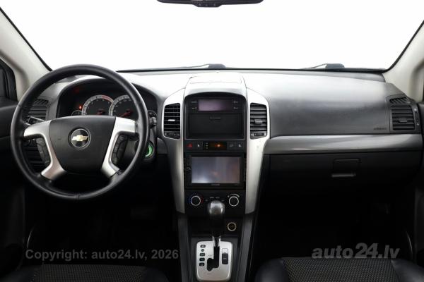 Melns Chevrolet Captiva 2008 Tallina, ar dzinēja tilpumu 2.00 L un nobraukumu 299 tūkst. km par 2399 €, foto 5 vietnē AUTOMOTO.COM.LV