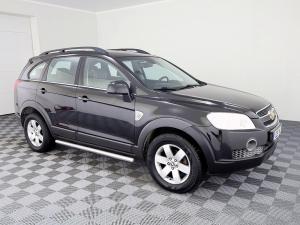 Melns Chevrolet Captiva 2008 Tallina, ar dzinēja tilpumu 2.00 L un nobraukumu 299 tūkst. km par 2399 €, foto 10 vietnē AUTOMOTO.COM.LV
