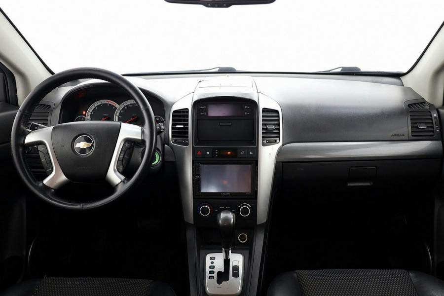 Melns Chevrolet Captiva 2008 Tallina, ar dzinēja tilpumu 2.00 L un nobraukumu 299 tūkst. km par 2399 €, foto 14 vietnē AUTOMOTO.COM.LV