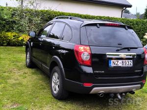 Black Chevrolet Captiva 2008 in Riga, with an engine capacity of 2.00 L and mileage of 302 thousand km for 4100 €, photo 5 on AUTOMOTO.COM.LV
