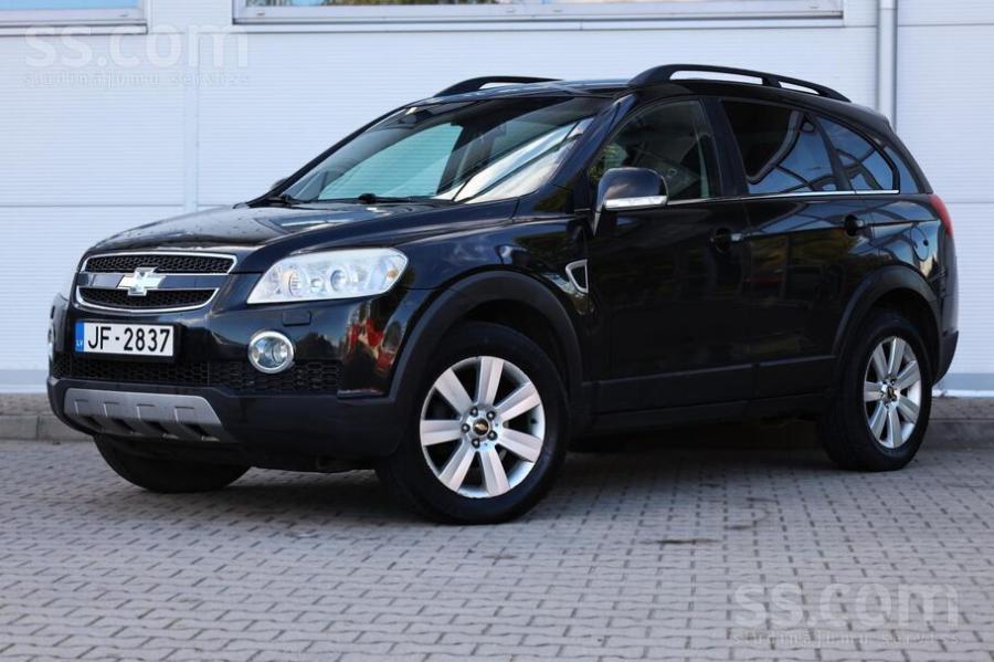 Melns Chevrolet Captiva 2008 Rīga, ar dzinēja tilpumu 2.00 L un nobraukumu 194 tūkst. km par 1995 €, foto 1 vietnē AUTOMOTO.COM.LV