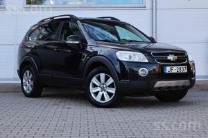 Melns Chevrolet Captiva 2008 Rīga, ar dzinēja tilpumu 2.00 L un nobraukumu 194 tūkst. km par 1995 €, foto 3 vietnē AUTOMOTO.COM.LV